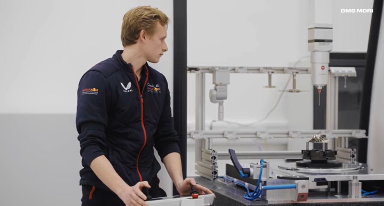 Präzision und Geschwindigkeit in der Formel-1-Technik mit DMG MORI | Red Bull Ford Powertrains ...